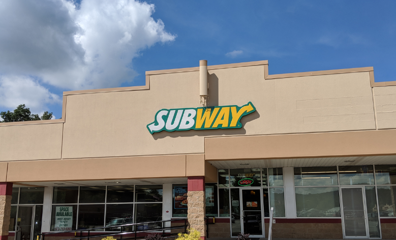Top 10 Fast Food Franchises: Costs, Requirements, Benefits